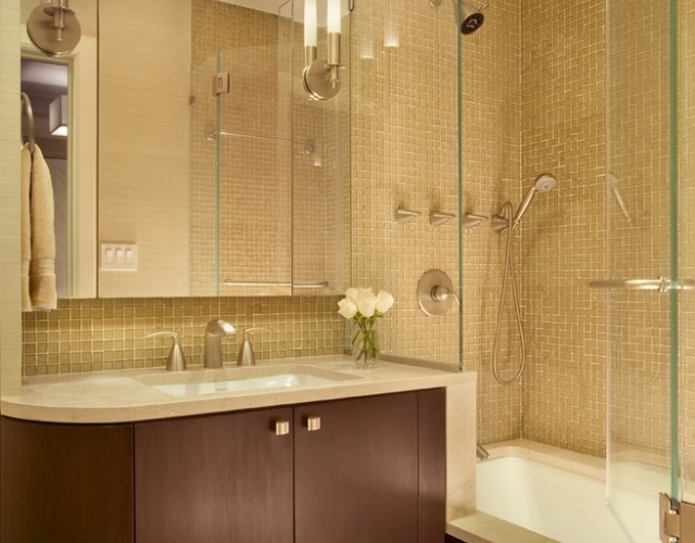 Badewanne mit Dusche intergriert - 32 Raumsparideen für ein kleines Bad