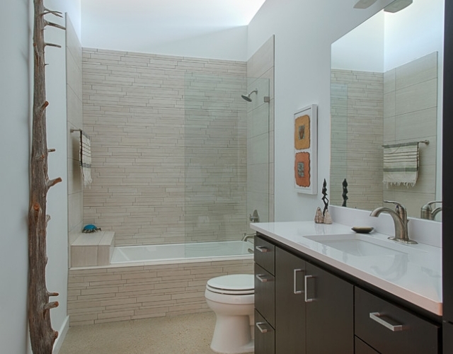 Badewanne mit Dusche intergriert - 32 Raumsparideen für ein kleines Bad