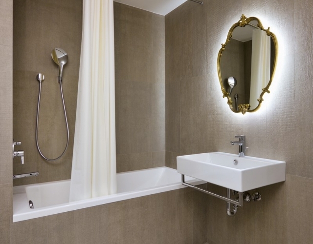 Badewanne mit Dusche intergriert - 32 Raumsparideen für ein kleines Bad