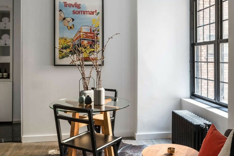 Mobile Wohnwand in einer kleinen Wohnung in New York