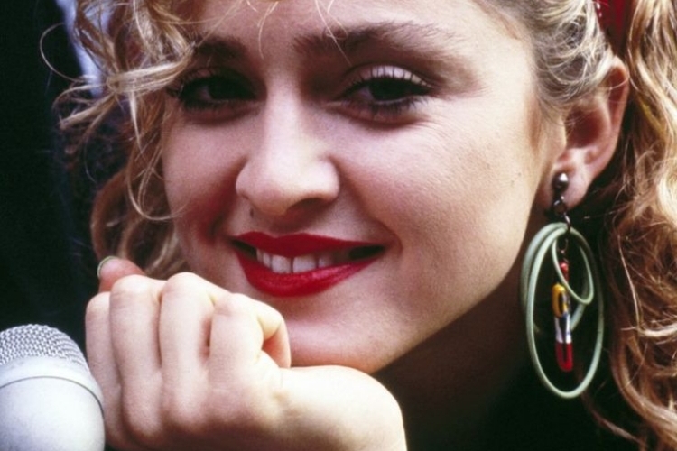 80er Frisuren für Frauen selber machen - 55 Ideen für 80er Jahre Party