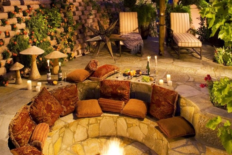 Sitzplatz mit Feuerstelle im Garten - 50 Tipps und Ideen