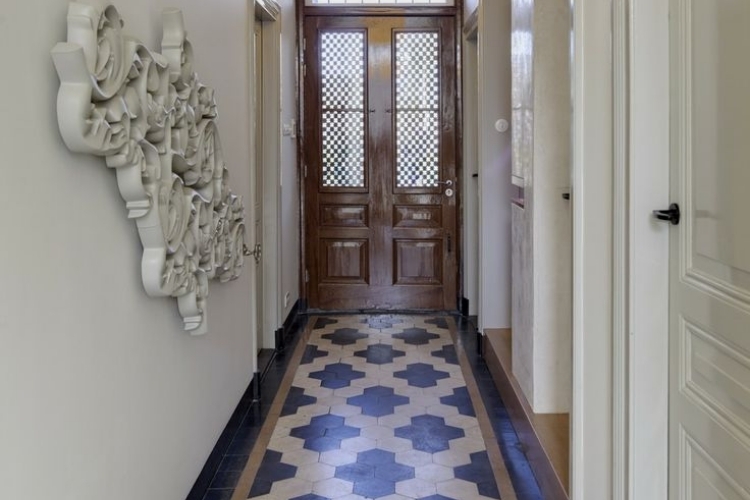 Moderne Fliesen im Flur für Altbauwohnung - 40 Ideen