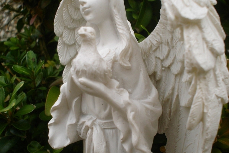 Grabgestaltung mit Grabschmuck - 20 sympathische Accessoires