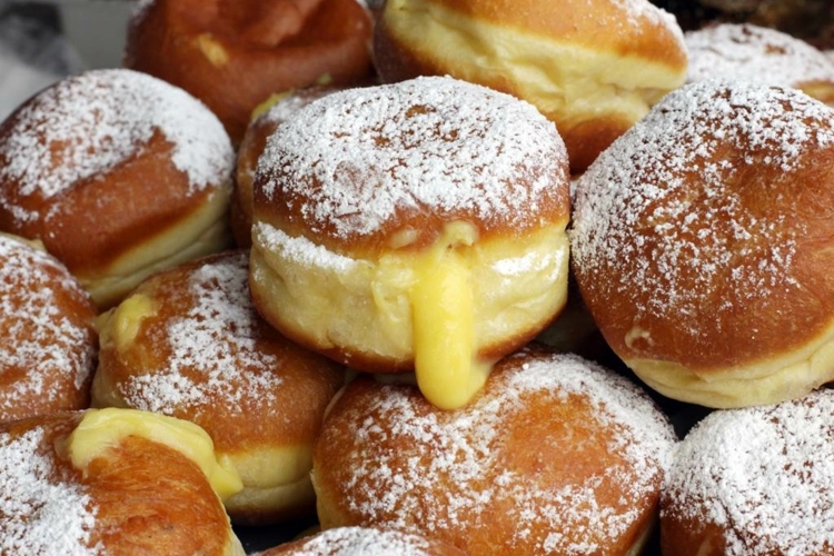 Tolle Fasching Rezepte - Snacks, Desserts & Bowle für die Faschingsparty