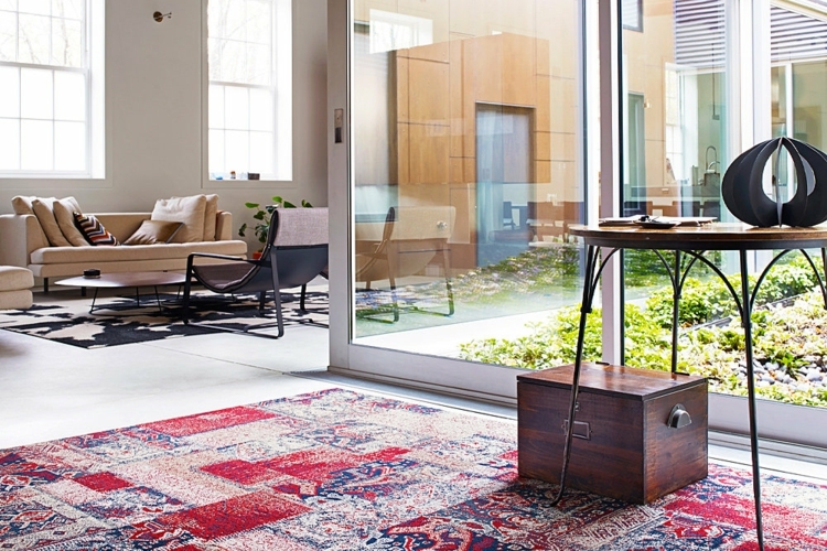 Patchwork Teppich als dekoratives Accessoire - 30 bunte & neutrale Ideen