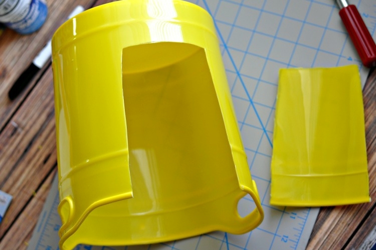 Ritterhelm basteln mit Kindern - 5 DIY-Projekte für tolles Ritter ...