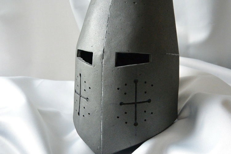 Ritterhelm basteln mit Kindern - 5 DIY-Projekte für tolles Ritter ...