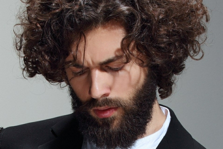 Bartfrisuren Trends: Zeitlose & coole Bartstyles für selbstbewusste Männer