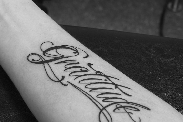 Tattoo Schriften für ein schönes Tattoo-Design - Tipps und coole Ideen