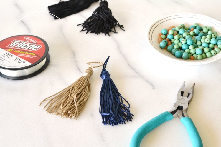 Kette mit Quaste selber machen - Anleitung und Ideen zum Nachmachen