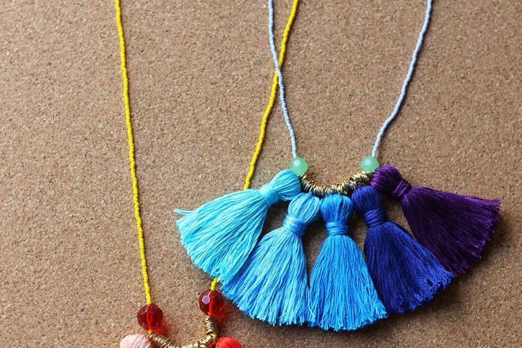 Kette mit Quaste selber machen - Anleitung und Ideen zum Nachmachen