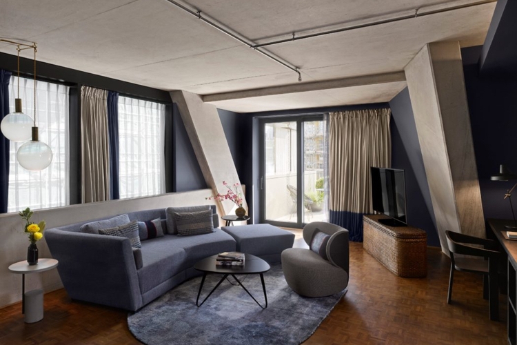 Farbe Anthrazit gleichermaßen modern und gemütlich inszenieren