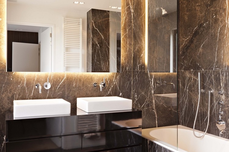 Modern und luxuriös: 40+ Bilder und Ideen für Marmor im Badezimmer
