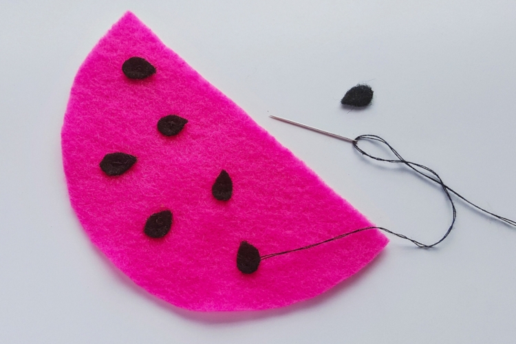 Filzen mit Kindern: Bastelideen mit Filzplatten und Filzbällen