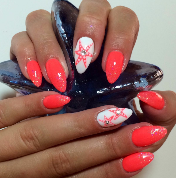 Nägel in Mandelform - 40 modische Ideen und Inspirationen!