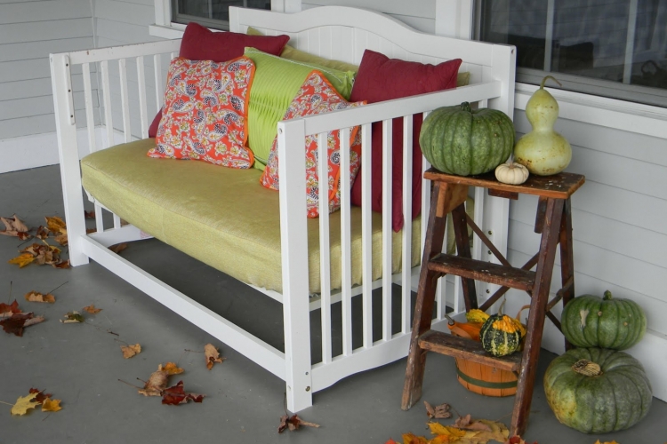 Babybett umbauen in verschiedene Möbel - DIY Ideen und Anleitungen