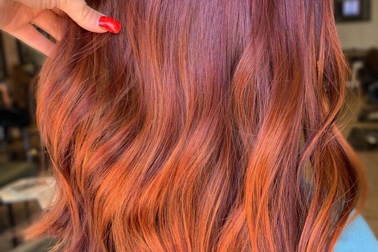 Balayage Rot ist die Trendfarbe für den Herbst- 40+ schöne Inspirationen!