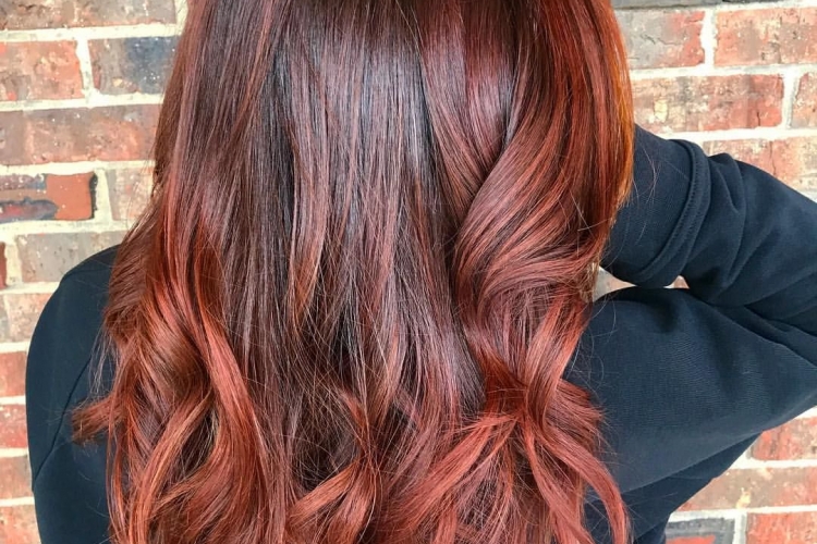 Balayage Rot ist die Trendfarbe für den Herbst- 40+ schöne Inspirationen!