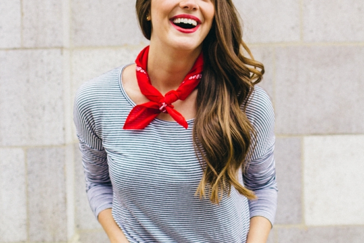 Halstuch binden: So wunderschön können Sie die Accessoires stylen!