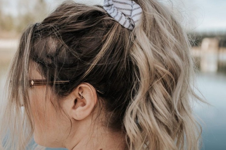 Frisuren mit Scrunchies und die schönsten Looks zum Nachstylen!