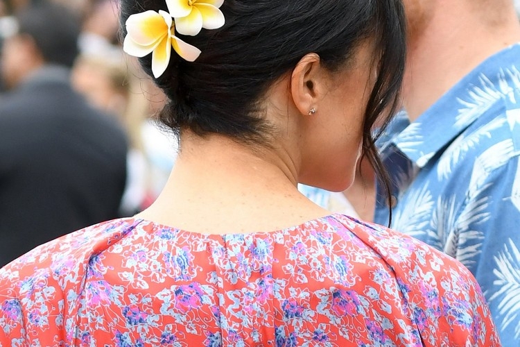 Banane Frisur Anleitung + Looks für einen glamourösen Auftritt!