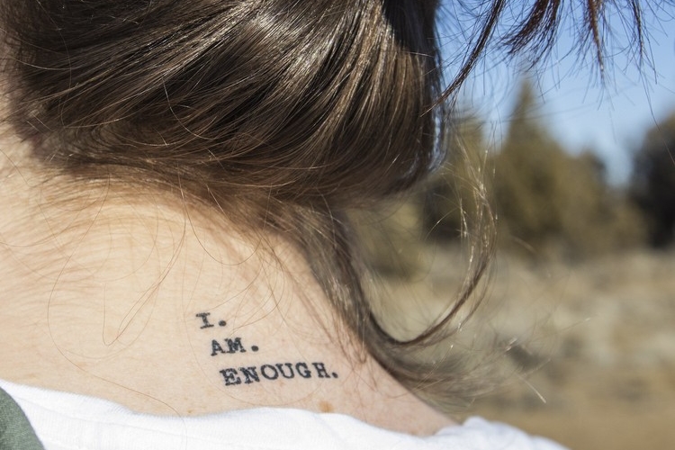 Selbstliebe Tattoo + Body Positive Tattoo Bedeutung und Ideen