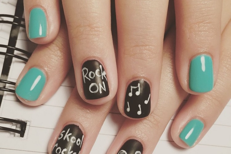 Nageldesign für die Schule: Die coolsten Back to School Nails