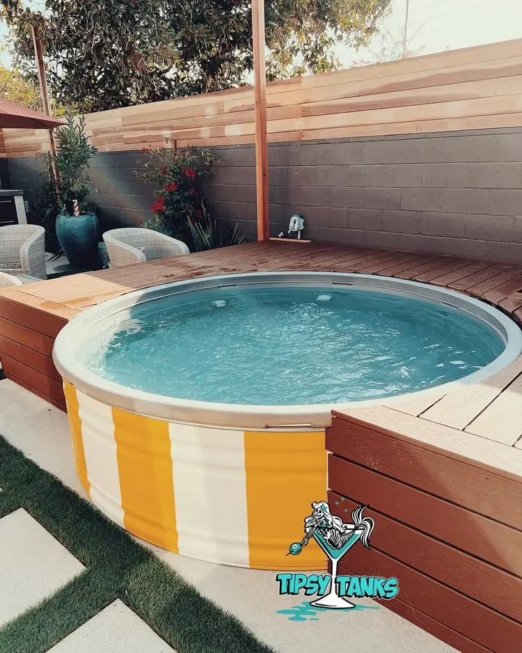 So gelingt eine schöne Gestaltung um den Aufstellpool!